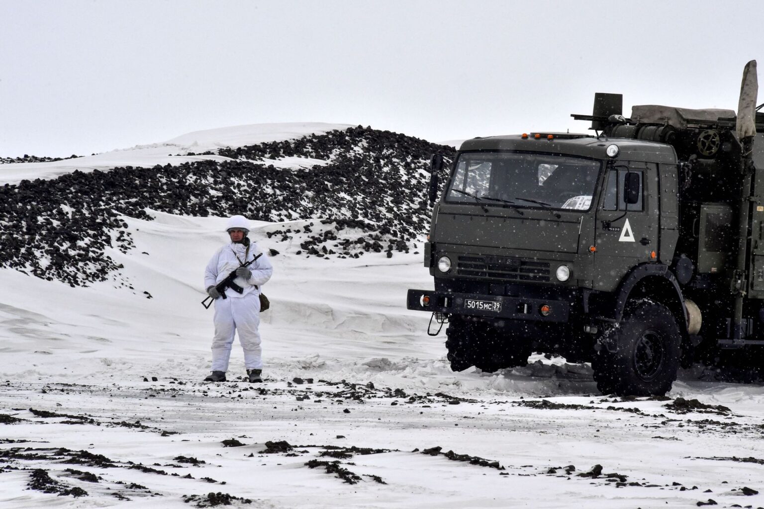 Arctic Tensions Rise Amid Cable Sabotage Fears - Nautical Voice